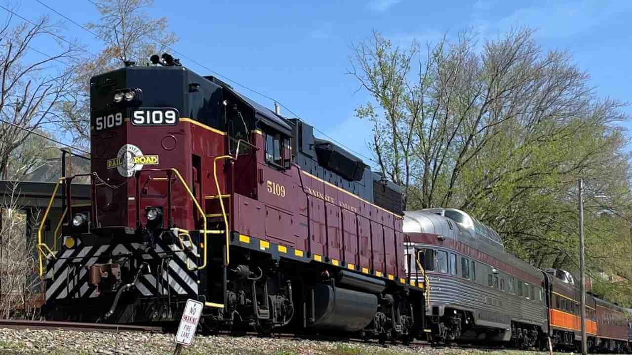 10 southern train rides with breathtaking views