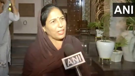 Neeraj Chopra’s mother reacts to his silver win, Pakistan's Arshad ... Neeraj Chopra’s mother reacts to his silver win, Pakistan's Arshad ...