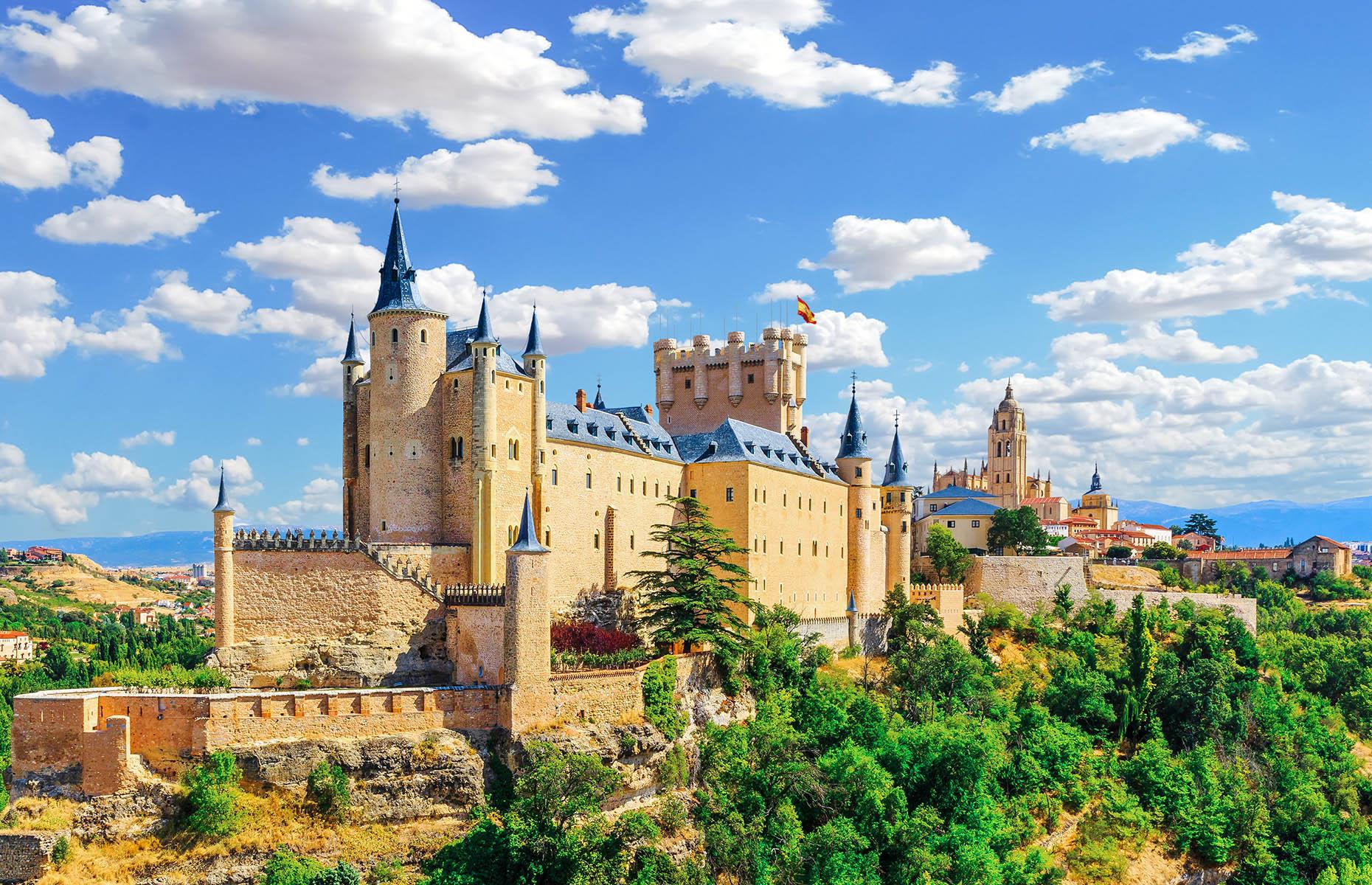 The world's most impressive castles, ranked