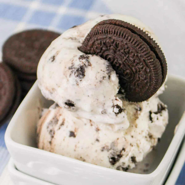 Oreo Cookies Ice Cream