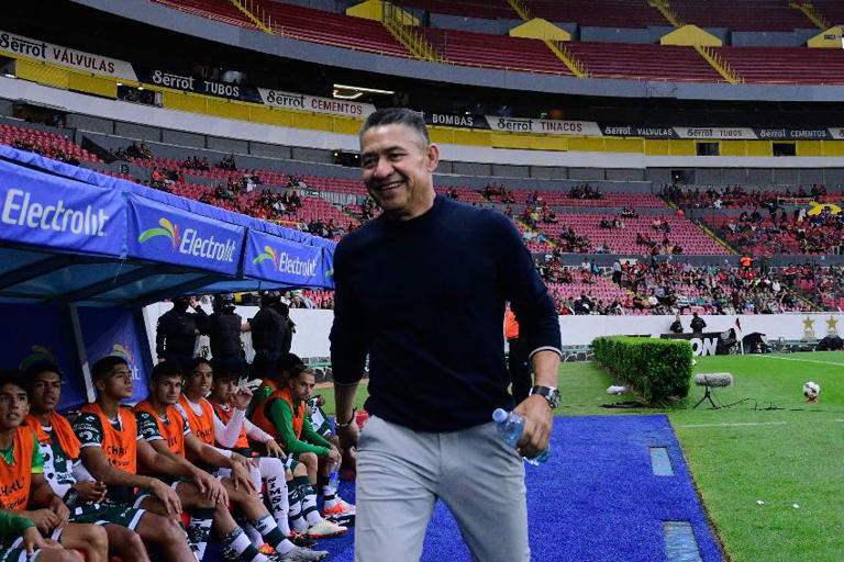 Nacho Ambriz niega que equipos de la Liga MX no les importe jugar bien ... Nacho Ambriz niega que equipos de la Liga MX no les importe jugar bien ...