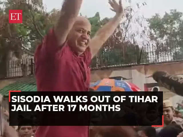 Manish Sisodia walks out of Tihar jail after 17 months, says 'Kejriwal ... Manish Sisodia walks out of Tihar jail after 17 months, says 'Kejriwal ...