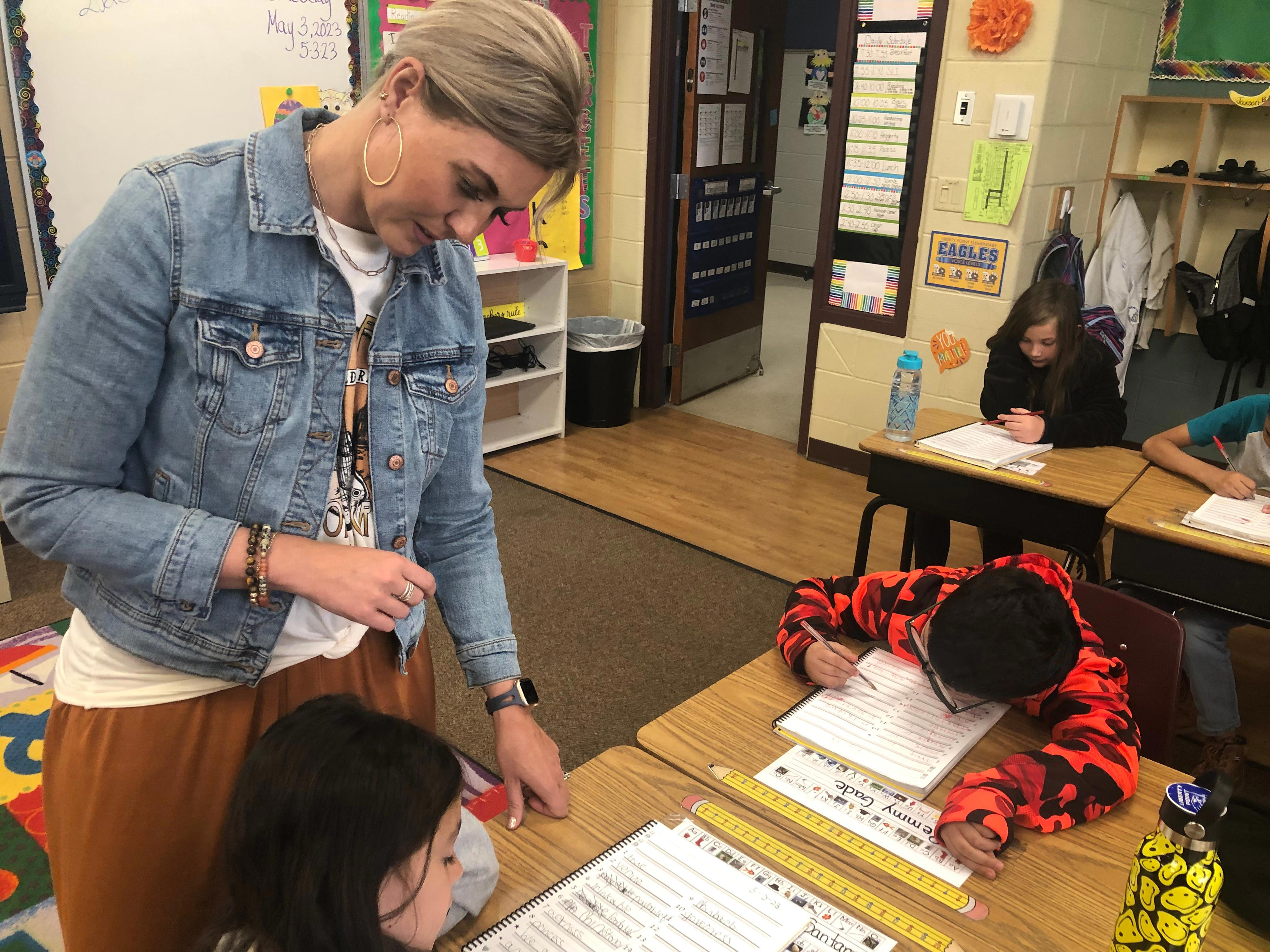 What's the starting pay for Pueblo police officers, firefighters and ...