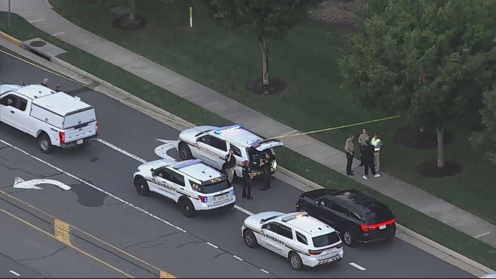 Man dead, suspect arrested after shooting in Ashburn Man dead, suspect arrested after shooting in Ashburn