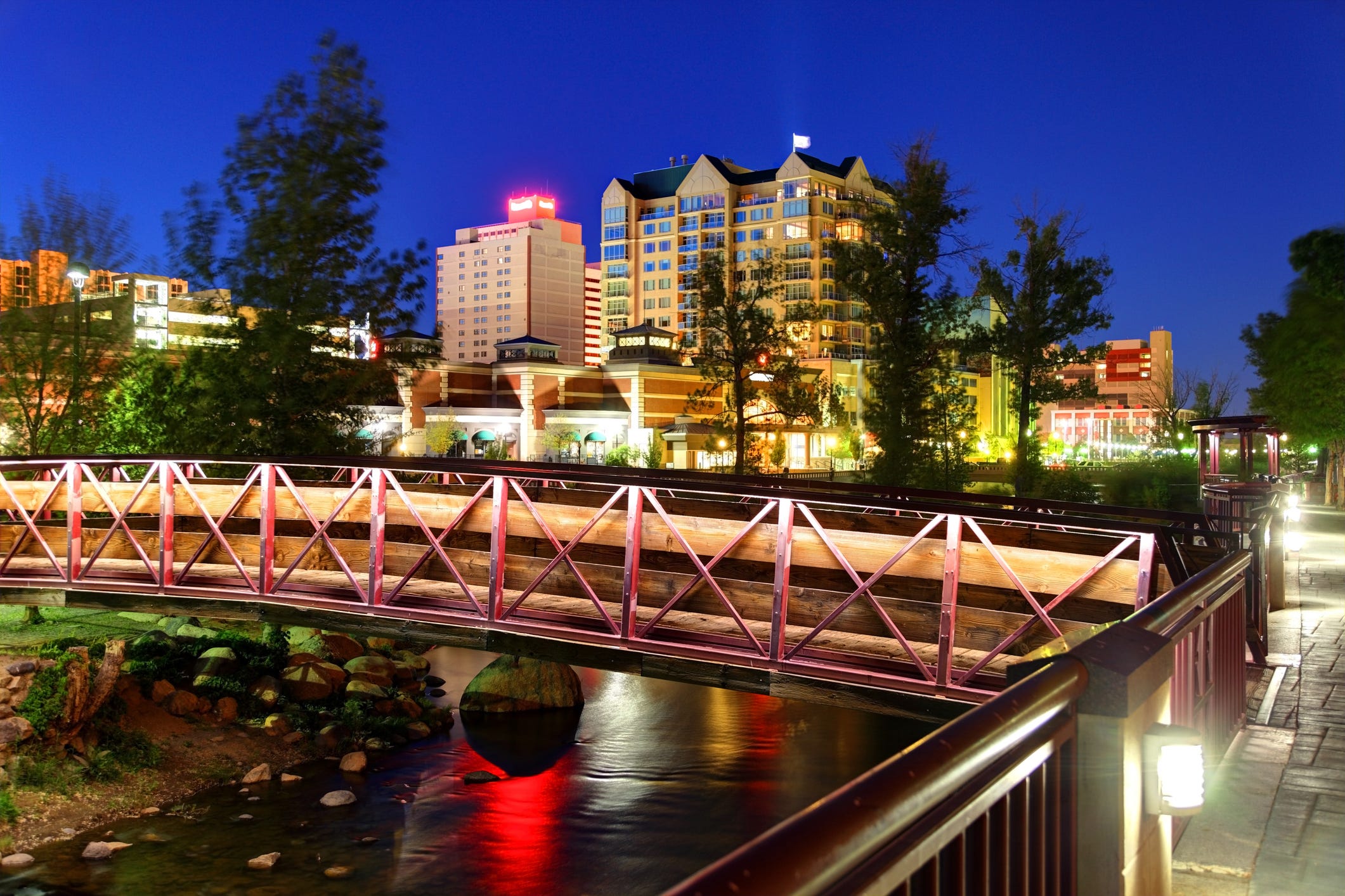 Study: Single adults need over $100K salary to live comfortably in Nevada’s major cities