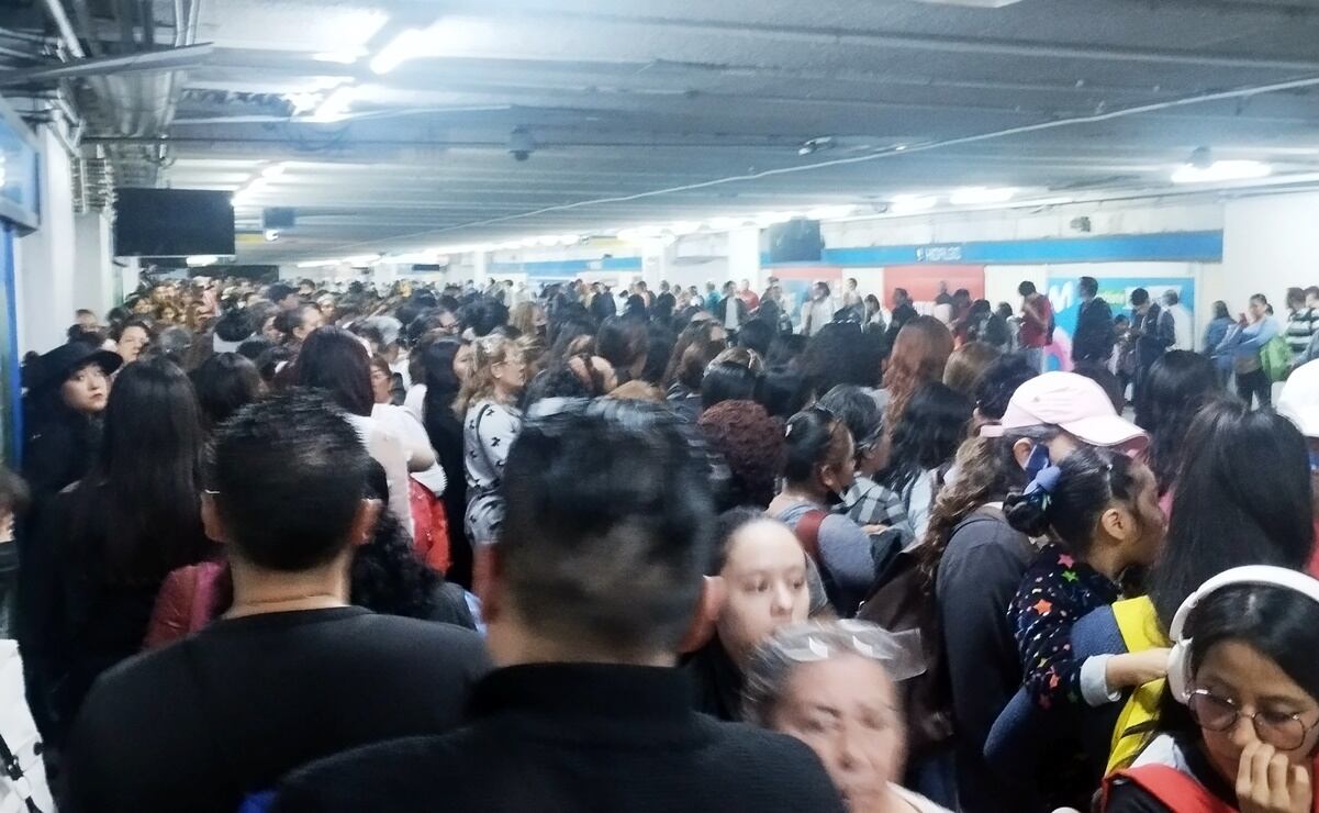 Reportan retrasos en la Línea 2 del Metro; un paraguas cayó a las vías ...