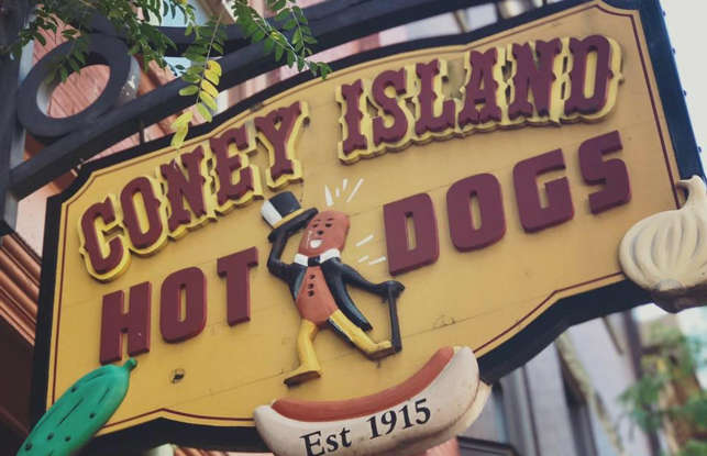 These are America's oldest fast food restaurants These are America's oldest fast food restaurants