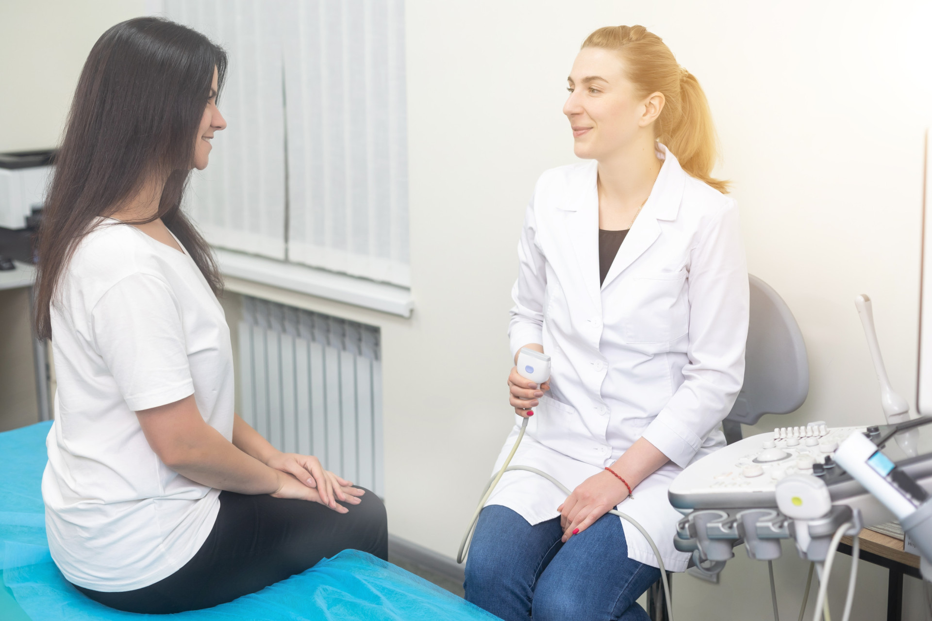 Maladie de Basedow : causes, symptômes et traitements