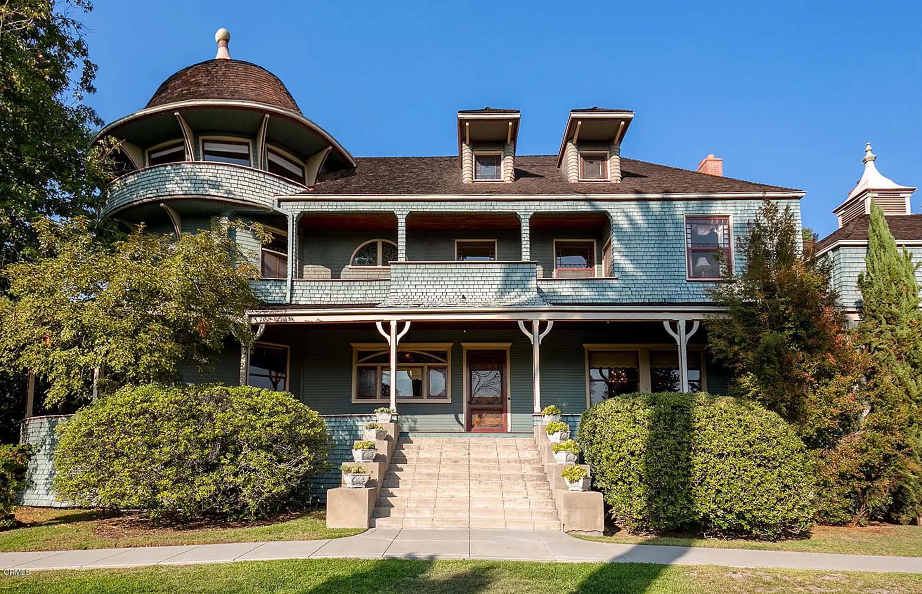 Take a tour of the mysterious mansion that was kept hidden for 100 years