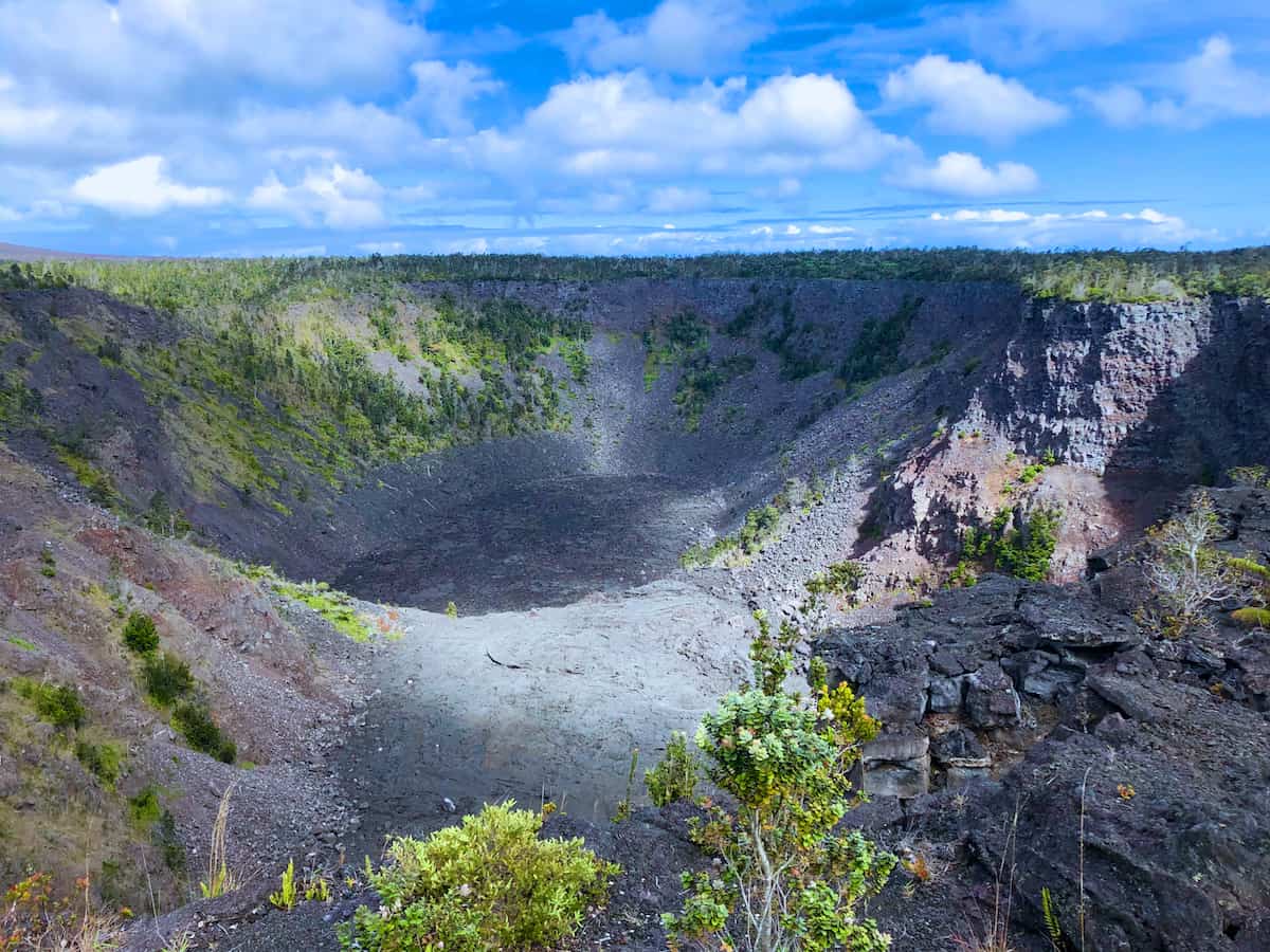 From Lava Tubes to Sea Arches: 9 Best Things to Do in Hawaii Volcanoes ...