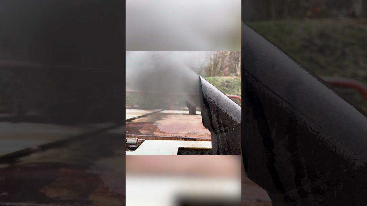 Poclain 300's Impressive Cold Start Moment