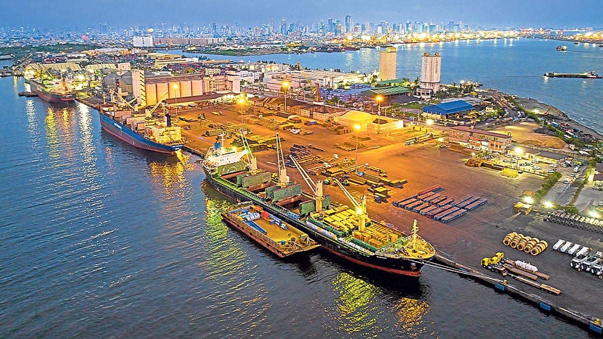 Strong export growth trims Philippine trade deficit in June