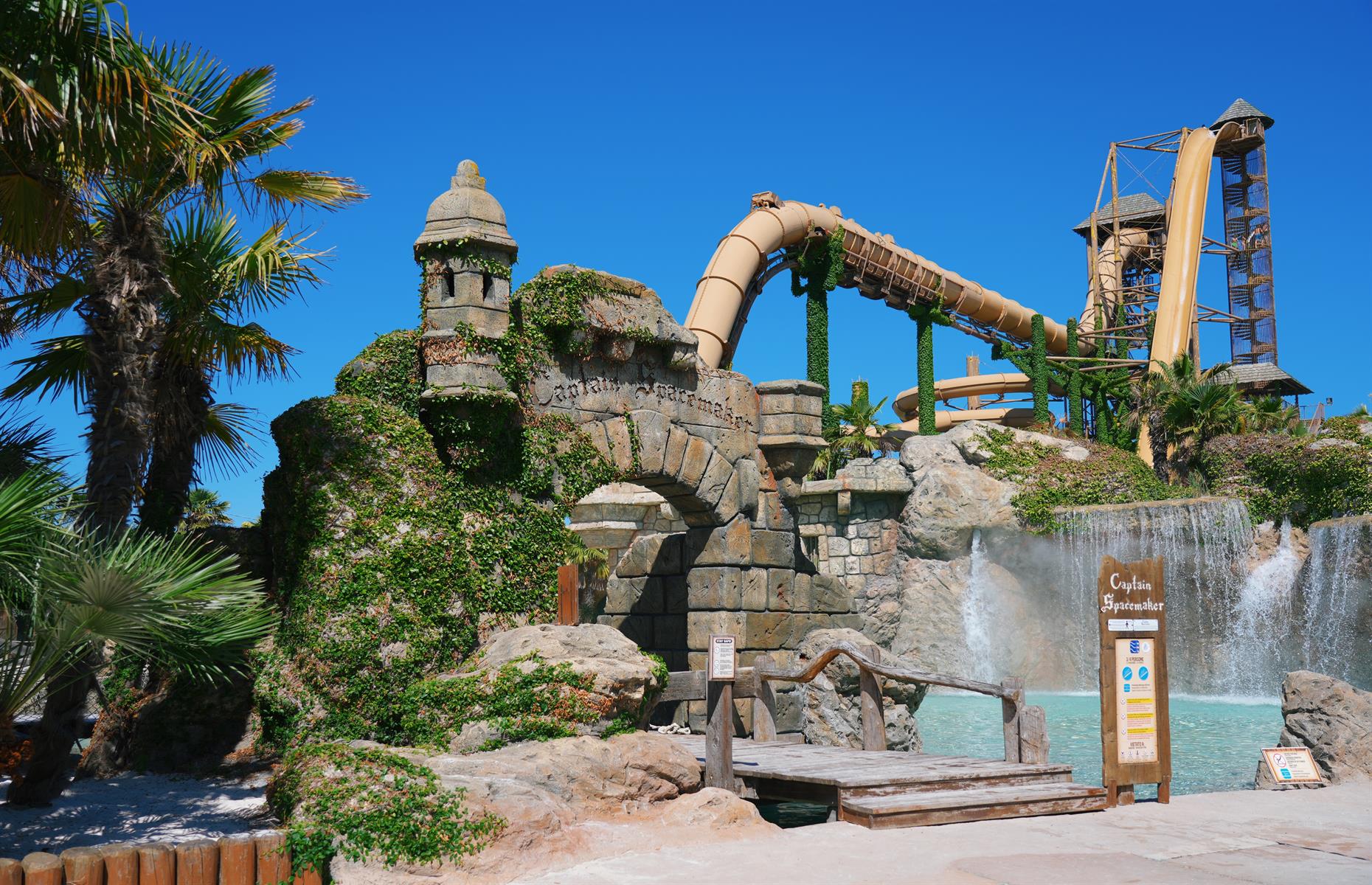 The world's most thrilling water slides, ranked