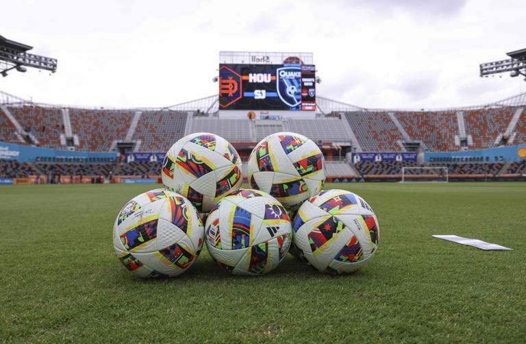 Dynamo acquire Brazilian winger Guilherme as DP