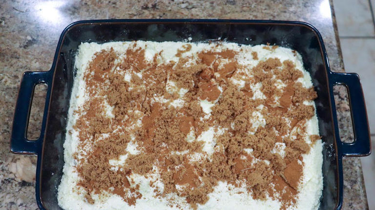 Dump Cakes Are An Extremely Easy And Popular Dessert - Caramel Pecan ...