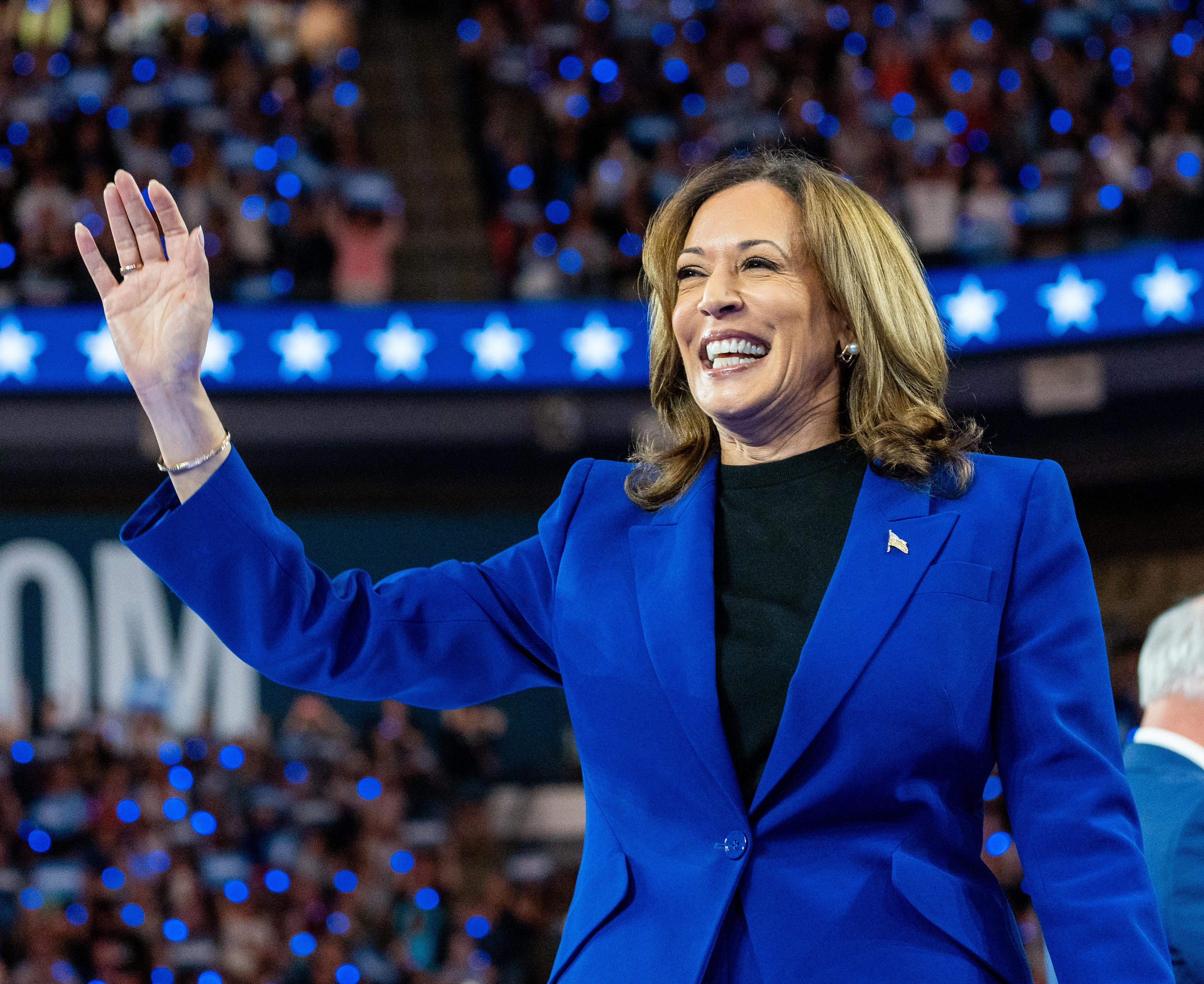 Takeaways from Kamala Harris Milwaukee rally: High energy crowd in last ...