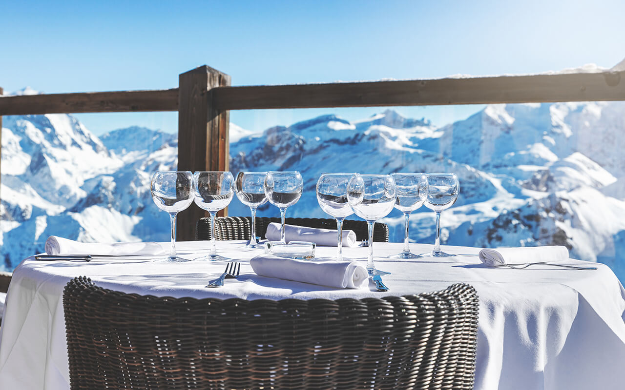 15 Restaurants Around the World With an Amazing View