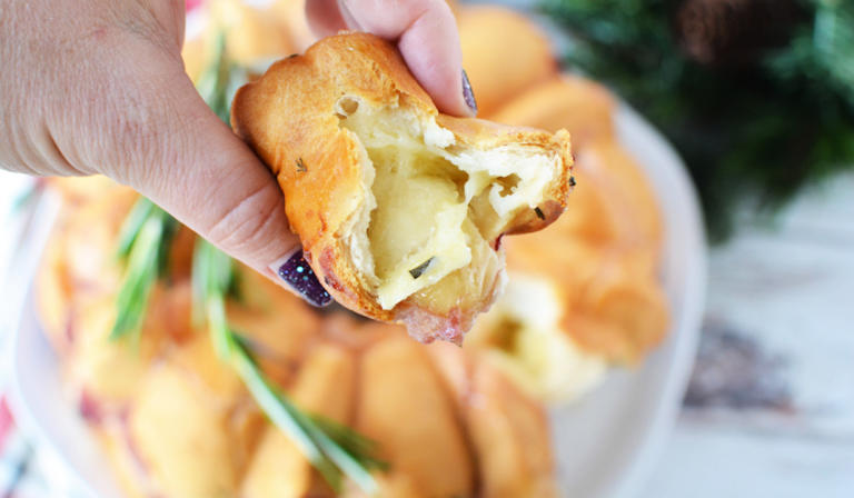 45 Party Appetizer Recipes for Christmas Eve