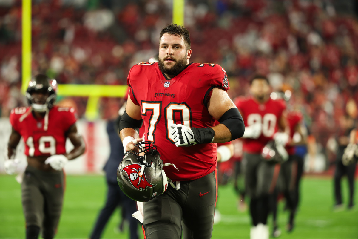 Offensive Lineman Named Buccaneers Biggest Offseason Loss