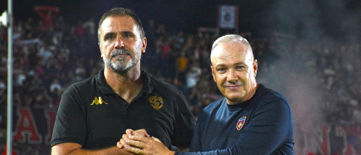 Le pagelle. Difesa impeccabile: la porta resta inviolata. Aurelio ... Le pagelle. Difesa impeccabile: la porta resta inviolata. Aurelio ...