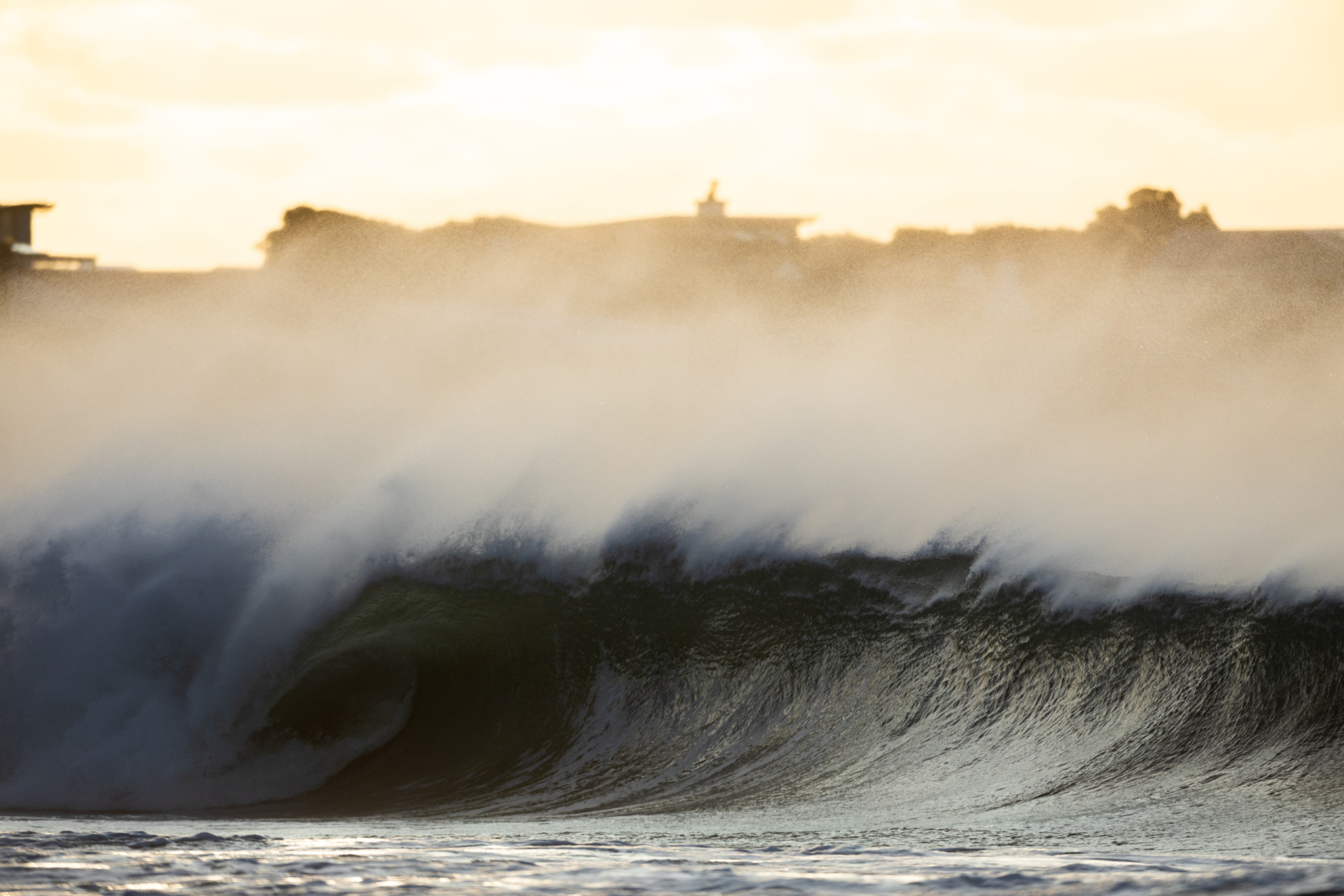 Tsunami: Como sobreviver em caso de maremoto