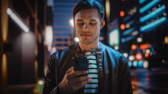 15 reasons why you feel unable to connect to other people