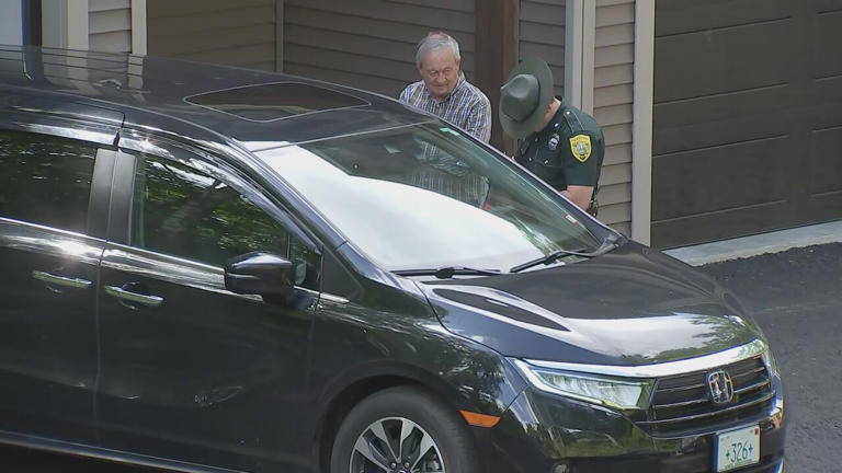 Large scene at home where woman was killed before husband fatally shot ... Large scene at home where woman was killed before husband fatally shot ...