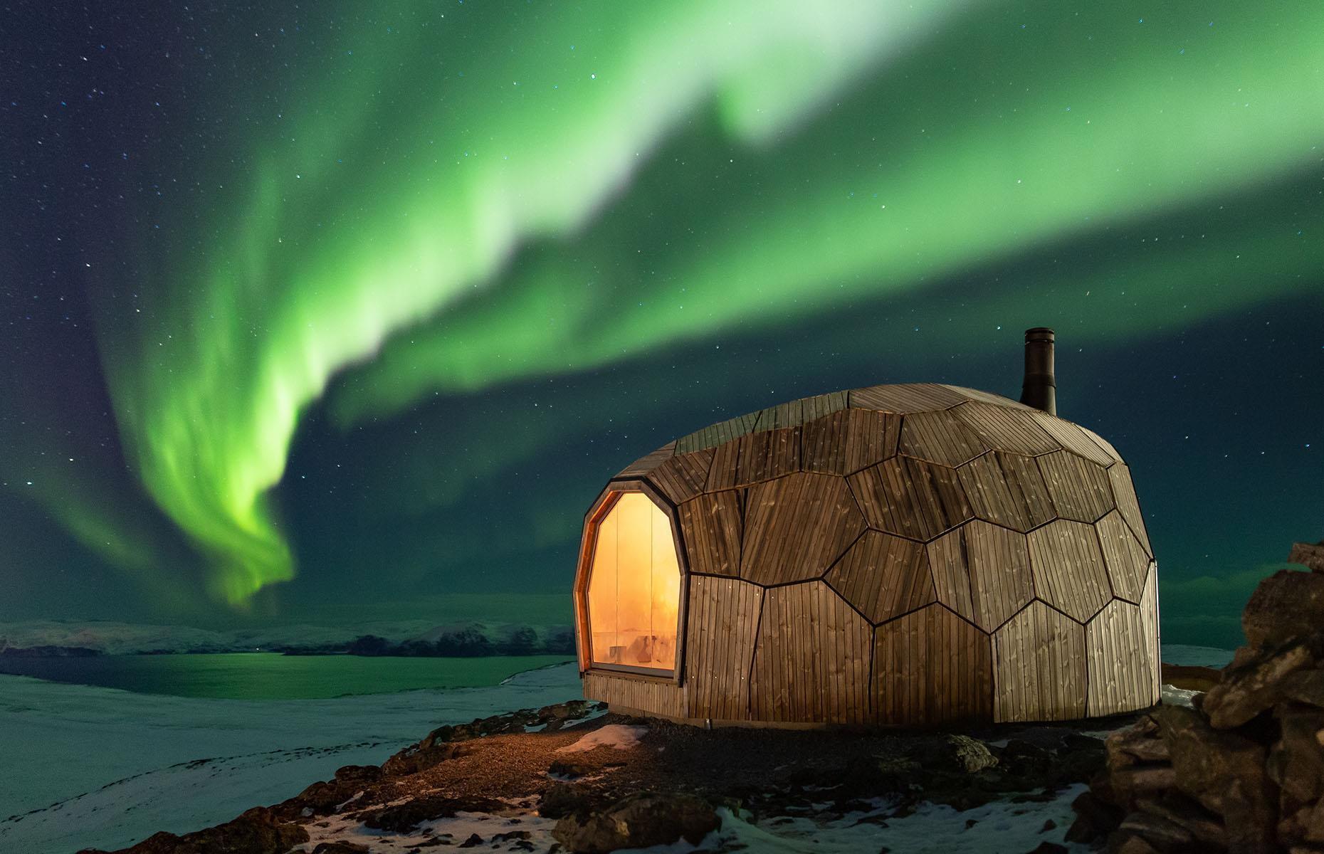 Discover These 16 INCREDIBLE Cabins Around The World