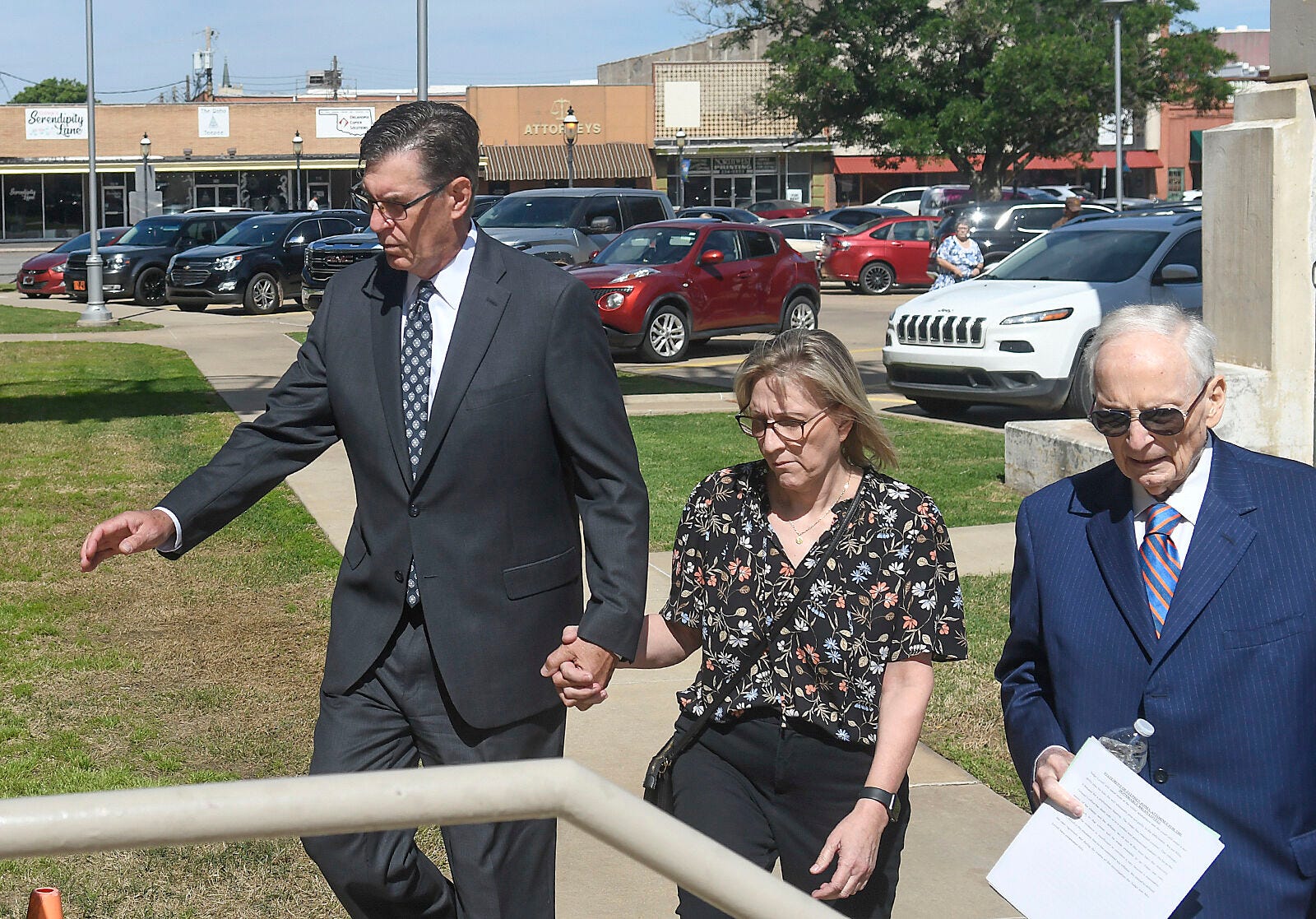 Oklahoma judge accused of drive-by shootings, misconduct resigns after ...