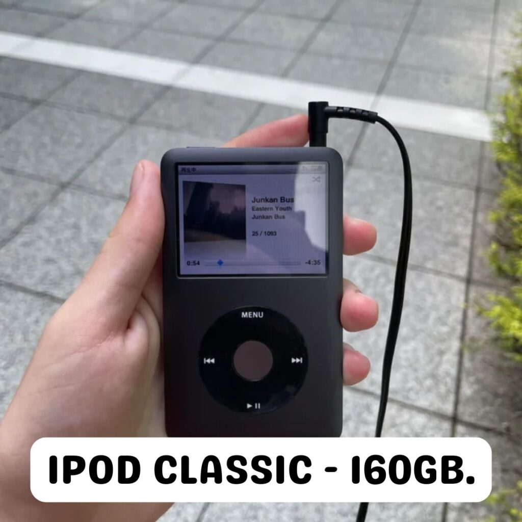 30 Obsolete Tech Items That People Prefer Over New Ones