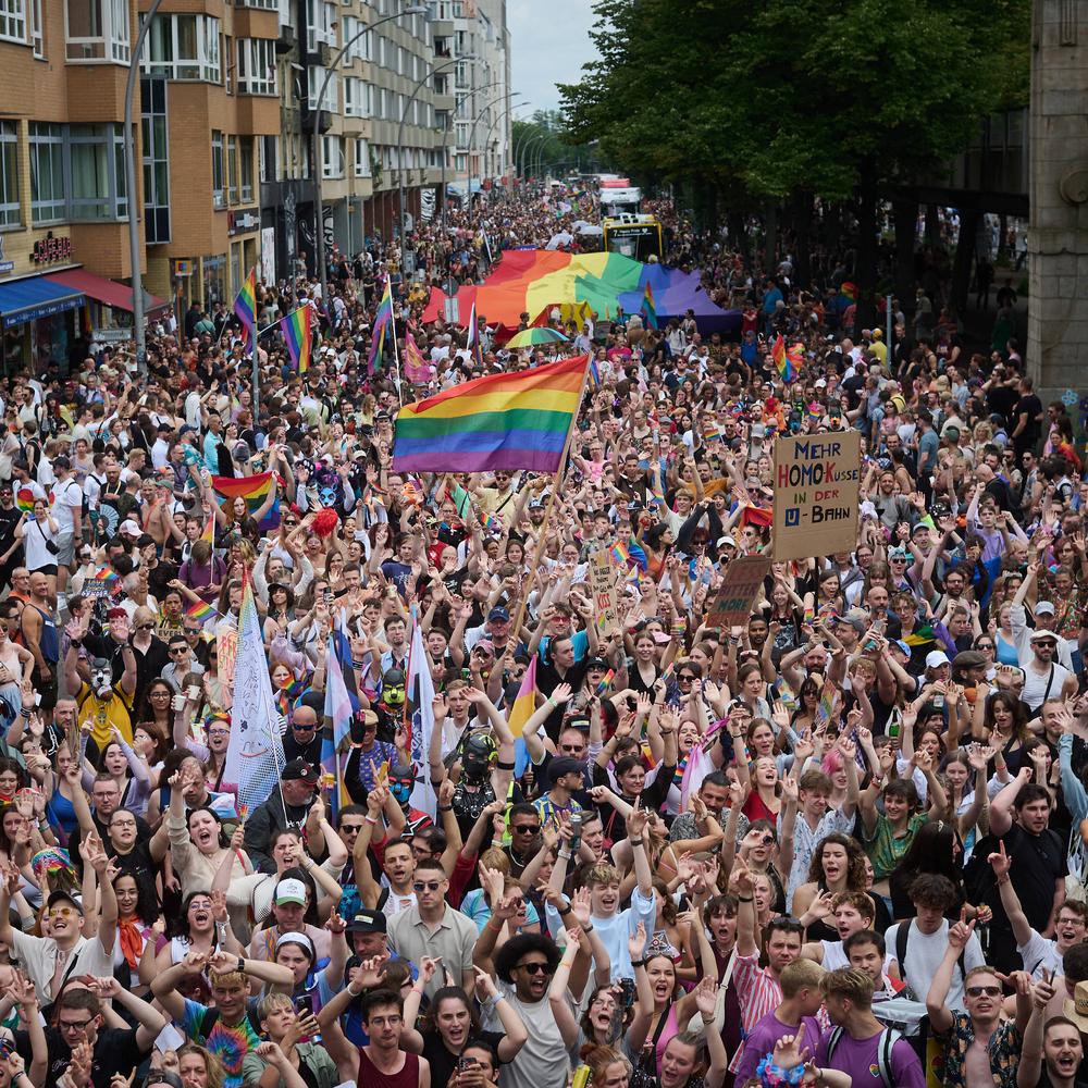 Christopher Street Day 2025: „Nie wieder still!“ – Motto des CSD Berlin ...