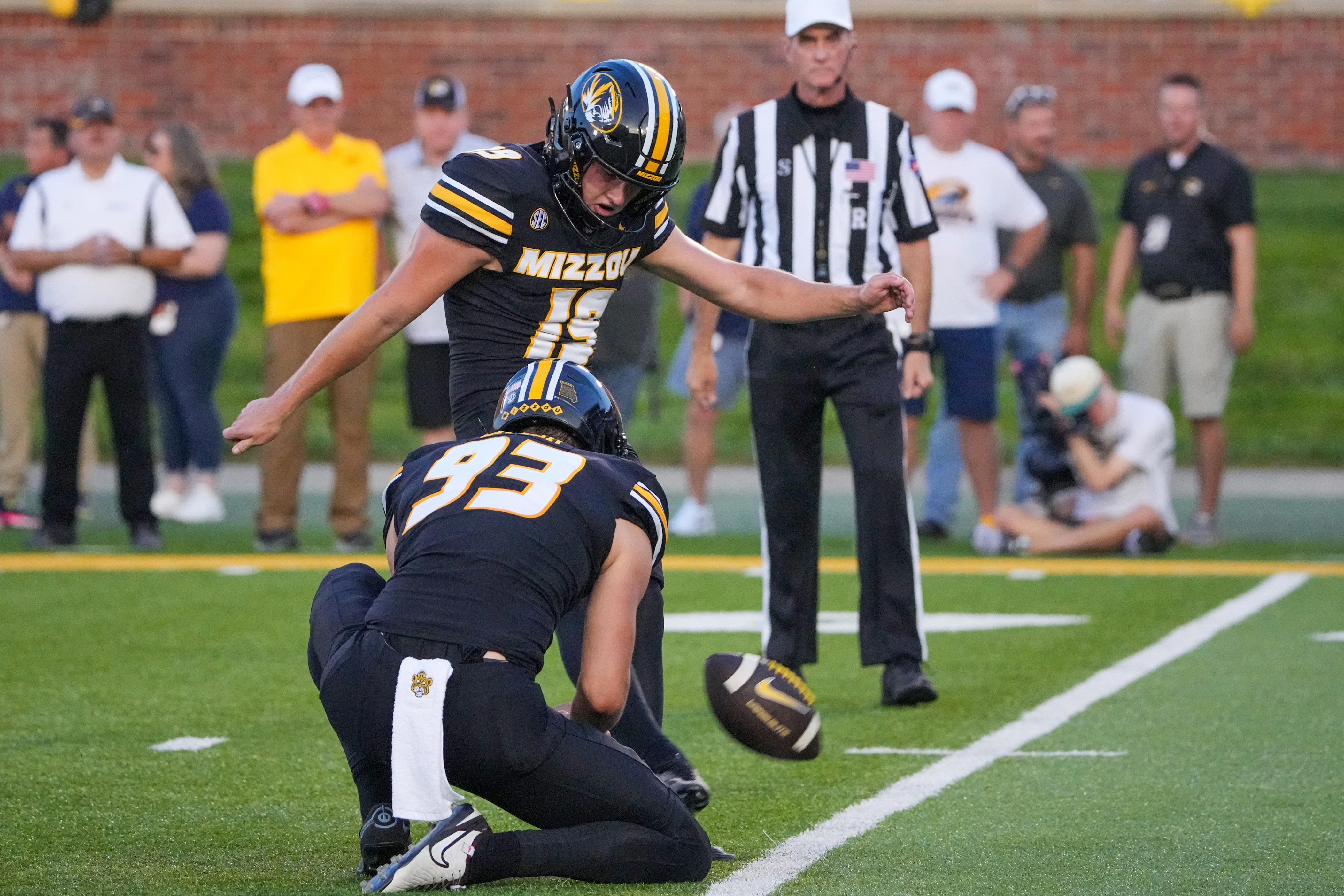 Meet Blake Craig, Missouri football’s successor at kicker for Harrison ...