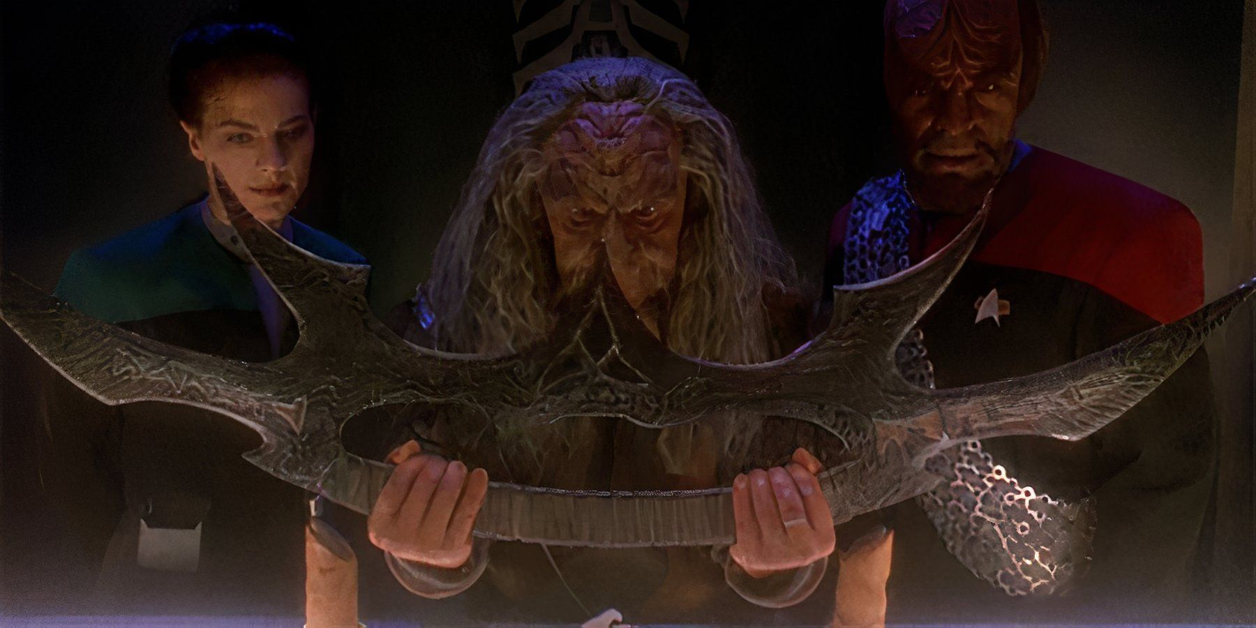 Star Trek Just Gave the Klingons' Most Iconic Weapon a Godly Upgrade ...