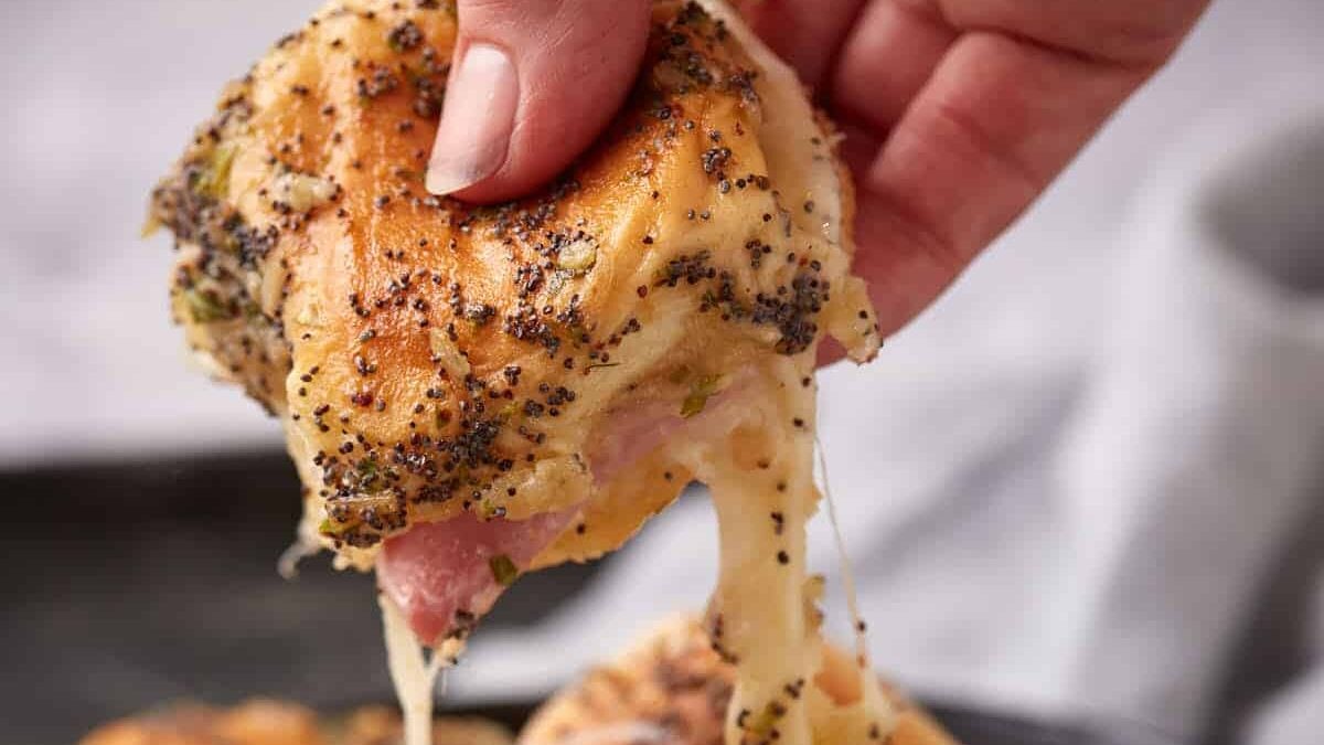 31 Finger Foods That Always Score a Touchdown