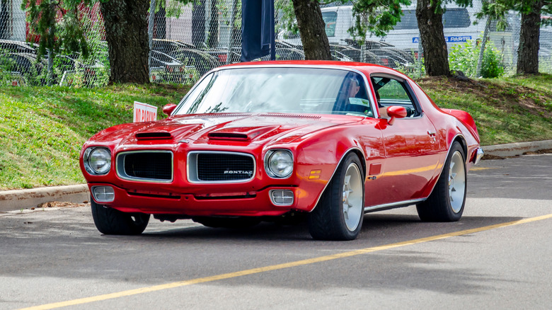 10 Classic Pontiac Models Worth Every Penny