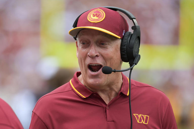 Wisconsin adds former NFL head coach Jack Del Rio to staff Wisconsin adds former NFL head coach Jack Del Rio to staff