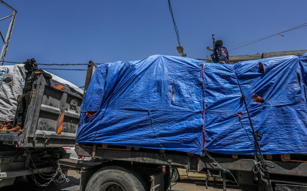 White House says armed gangs blocking aid going into southern Gaza White House says armed gangs blocking aid going into southern Gaza