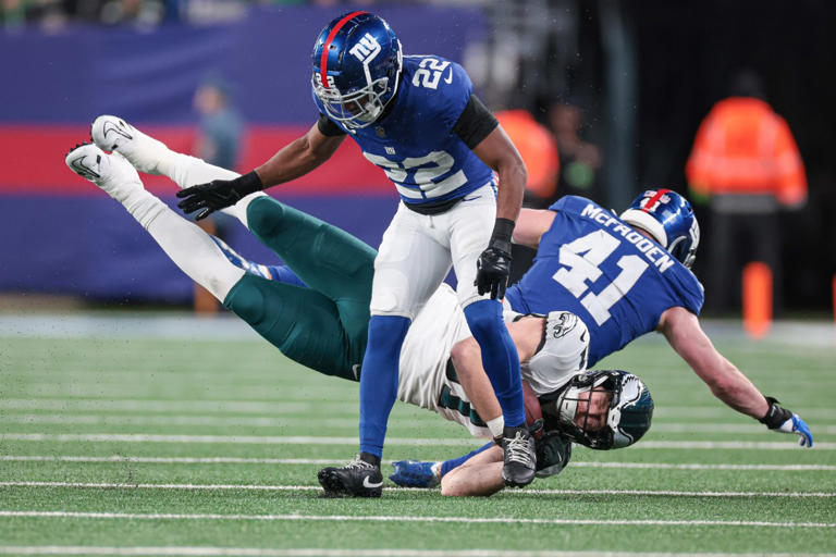 Adoree Jackson Embraces Old-School Coaching Style in Eagles Secondary