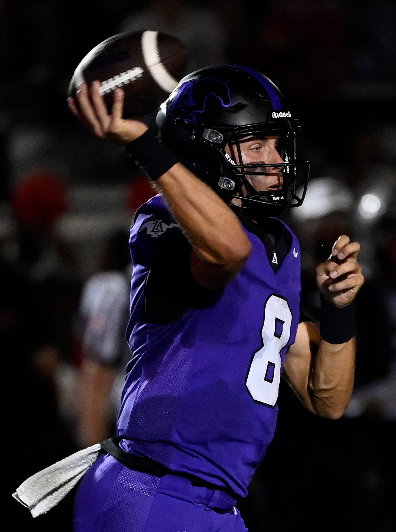 Tav Shaffer throws for 320 yards, leads Jamie Graham, Lipscomb to first ...