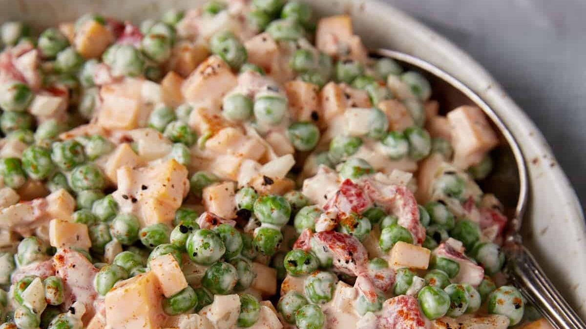 30 Thanksgiving Staples That Carry the Whole Meal Better Than the Turkey