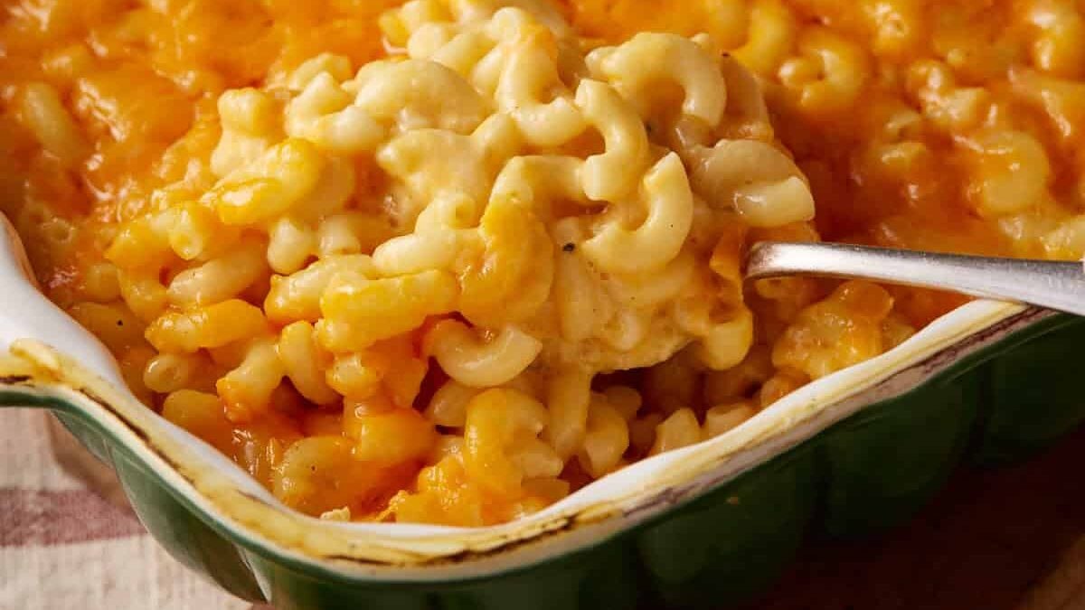 29 All-American Potluck Favorites You’ll Never Forget