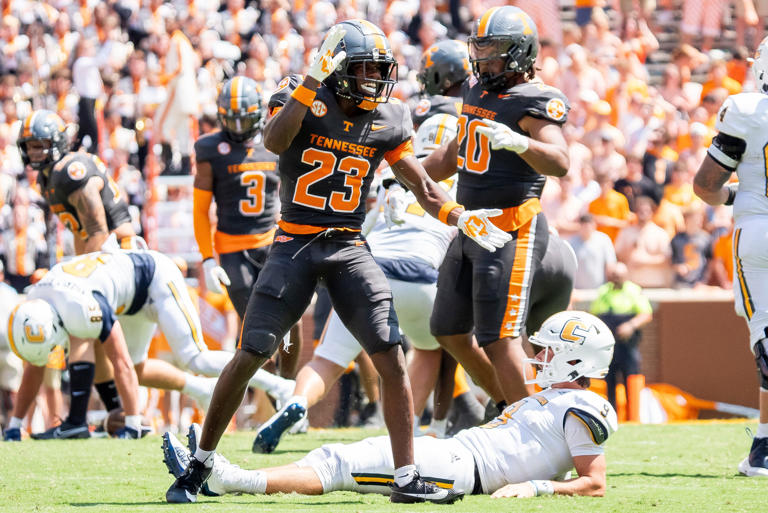 Vols star Boo Carter's status uncertain after missing team activities