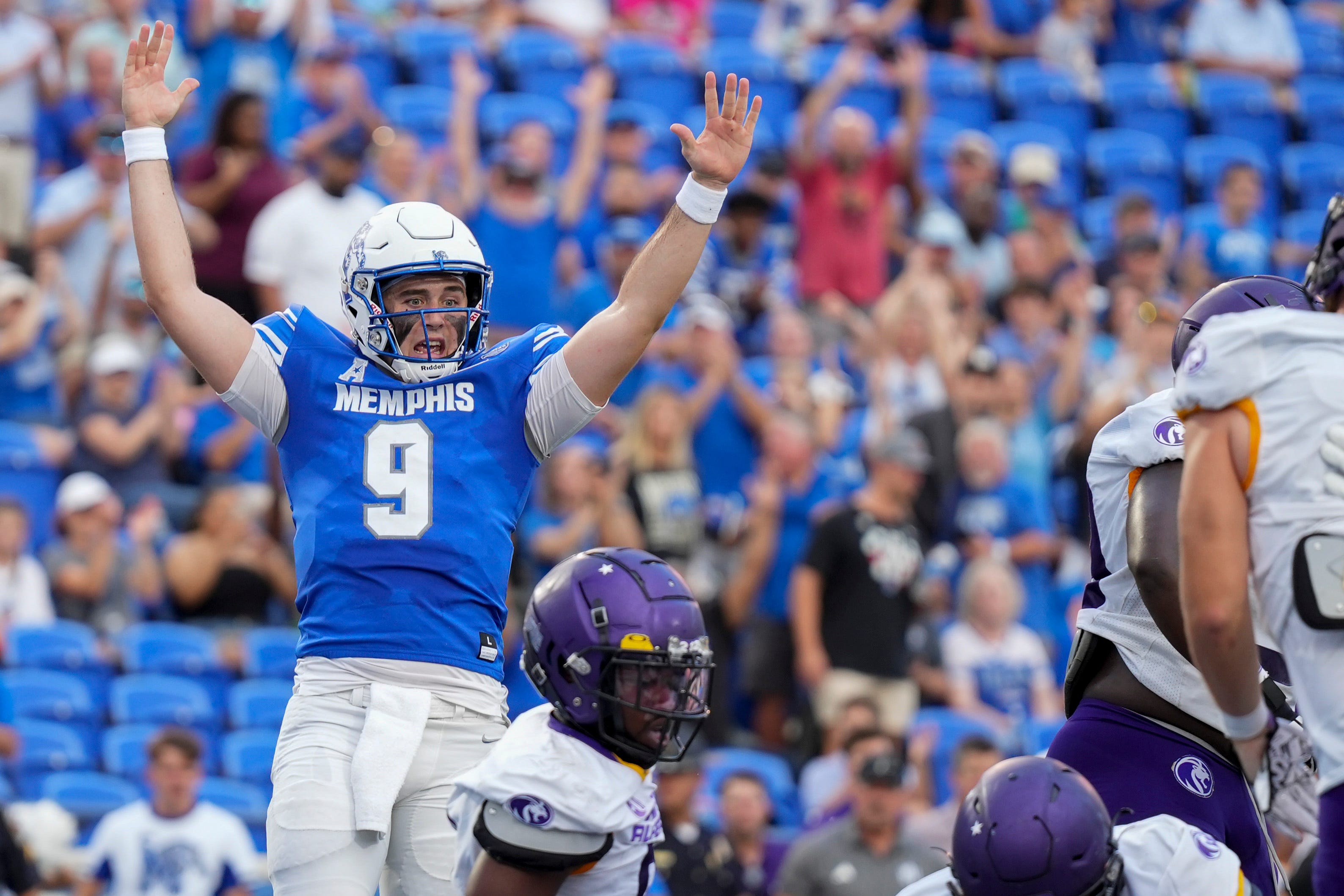 Memphis football stars Seth Henigan, Roc Taylor earn invites to NFL ...