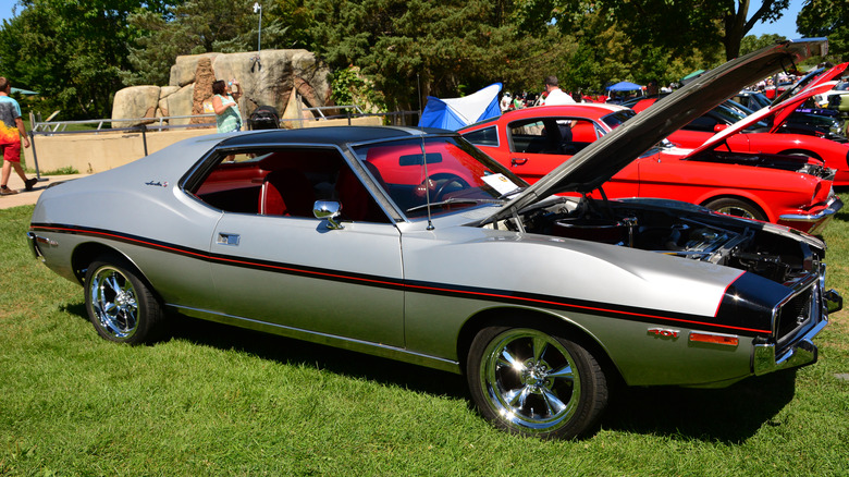 Every Vehicle Powered By The AMC 401 V8 Engine