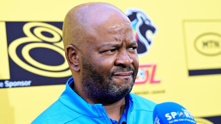 Themba Zwane sends a message to Manqoba Mngqithi - The accomplished ... Themba Zwane sends a message to Manqoba Mngqithi - The accomplished ...