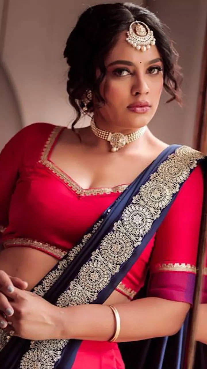 Exploring the timeless elegance of actress Nandita Swetha Exploring the timeless elegance of actress Nandita Swetha