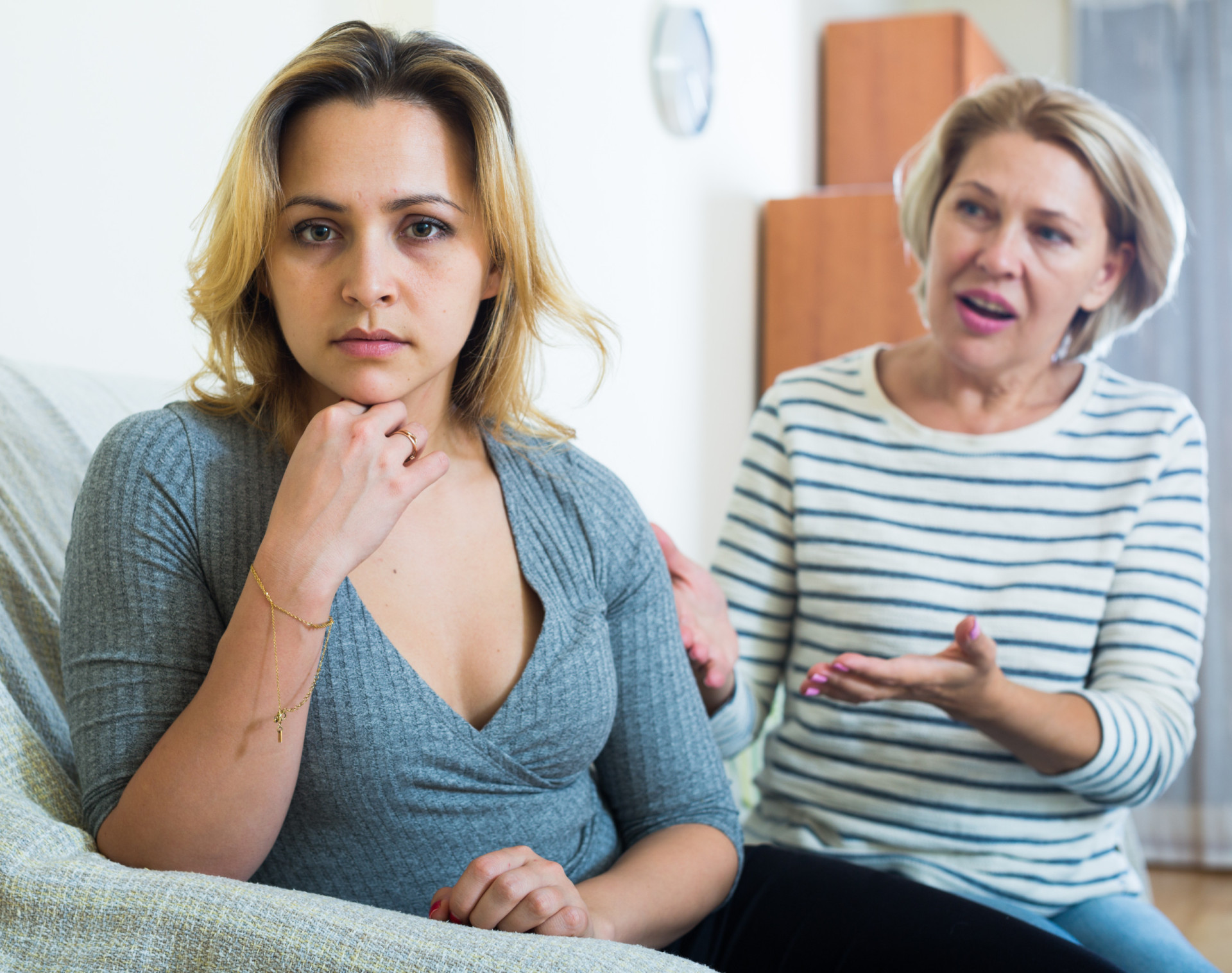 Signs you have overcontrolling parents (and how to deal with them as an ...