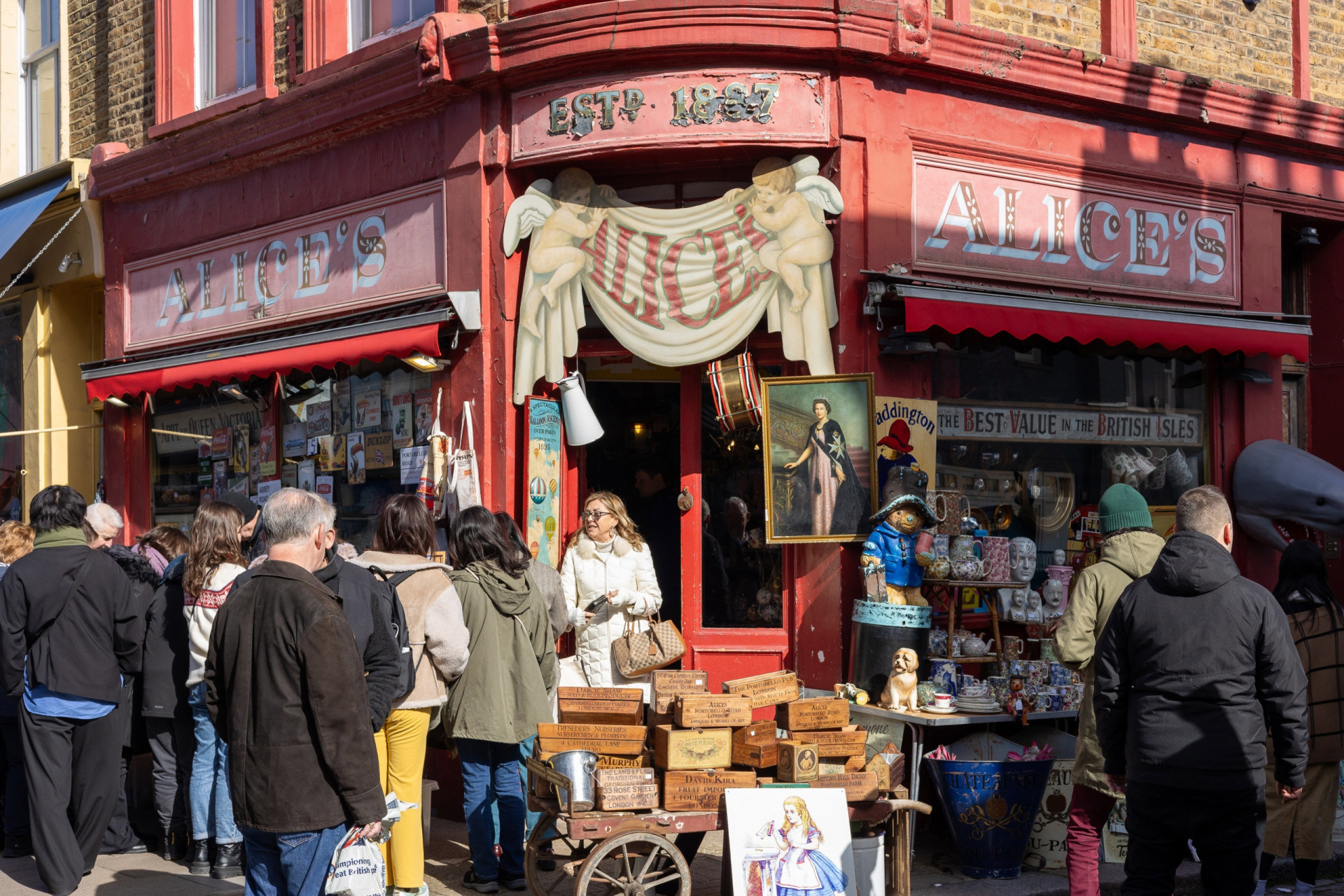 A beginner's guide to antique shopping A beginner's guide to antique shopping