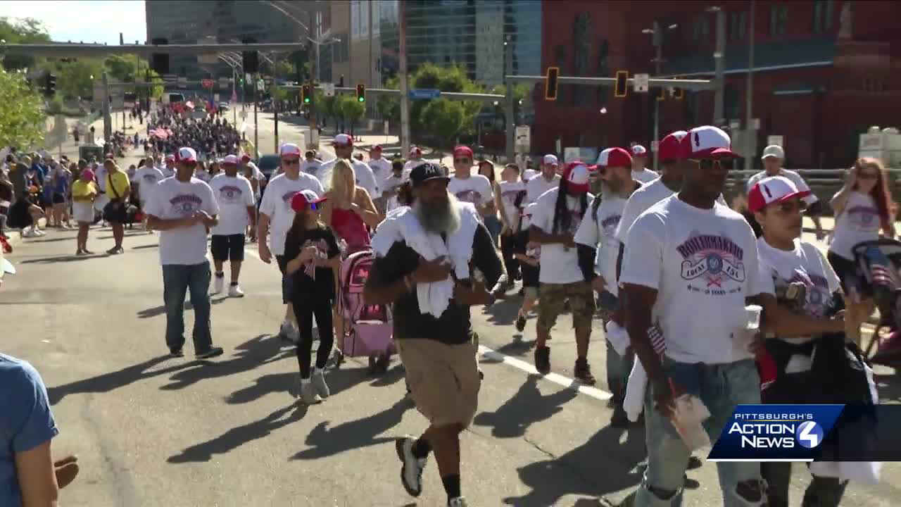 Thousands show up for Labor Day parade in Pittsburgh Thousands show up for Labor Day parade in Pittsburgh
