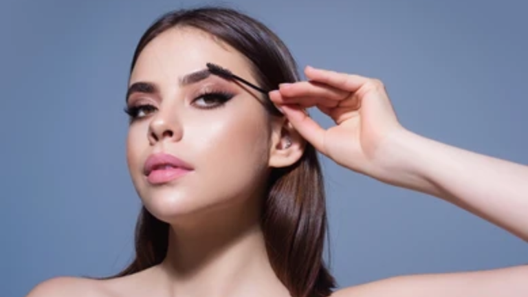 Your eyelashes reveal your secret personality traits Your eyelashes reveal your secret personality traits